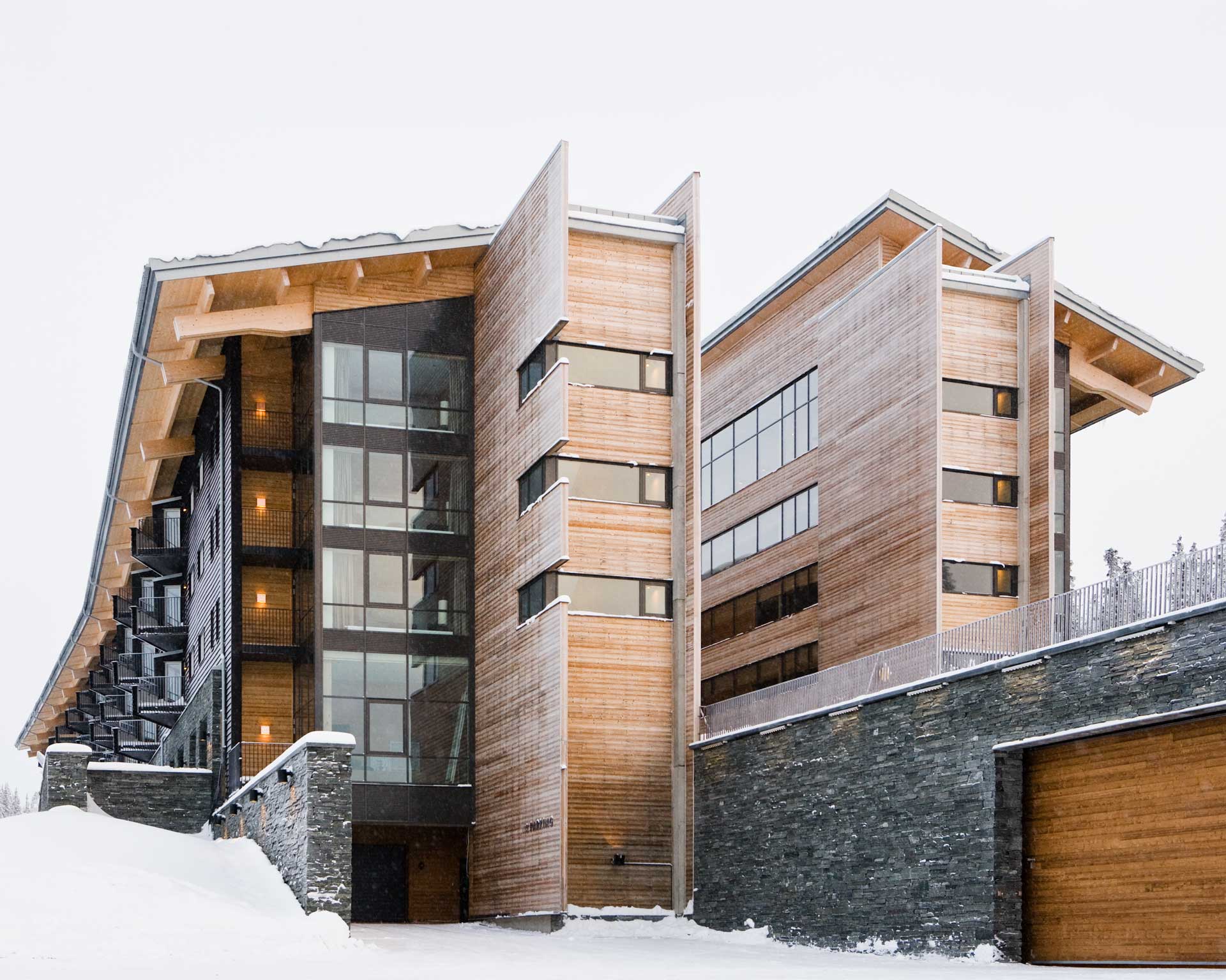 Gold Deluxe | A spacious room | Copperhill Mountain Lodge